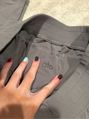 ALO Yoga | Pants | Alo Pants | Poshmark